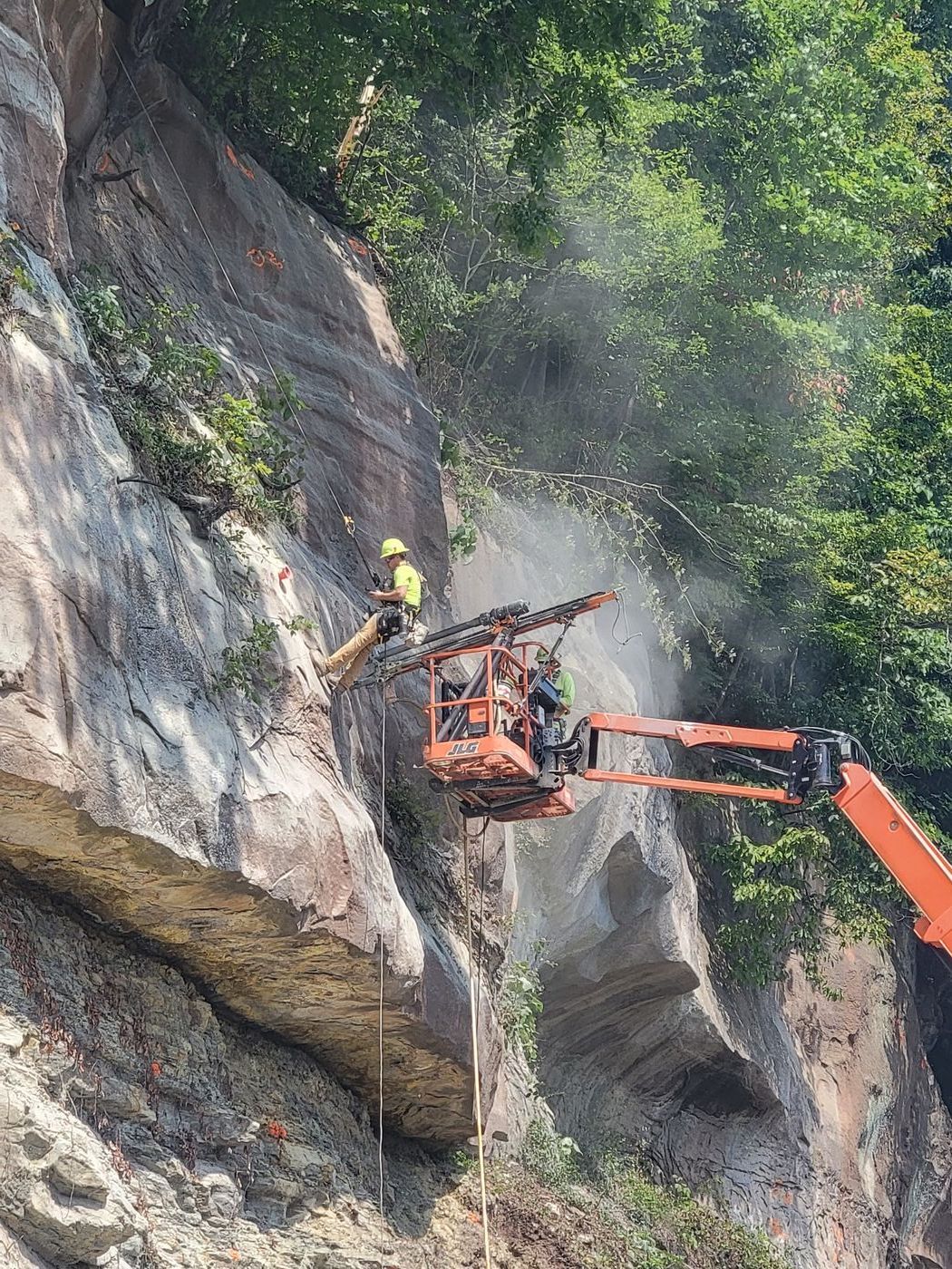 Request Service | Ameritech Slope Constructors - Ameritech Slope Constructors, Inc.